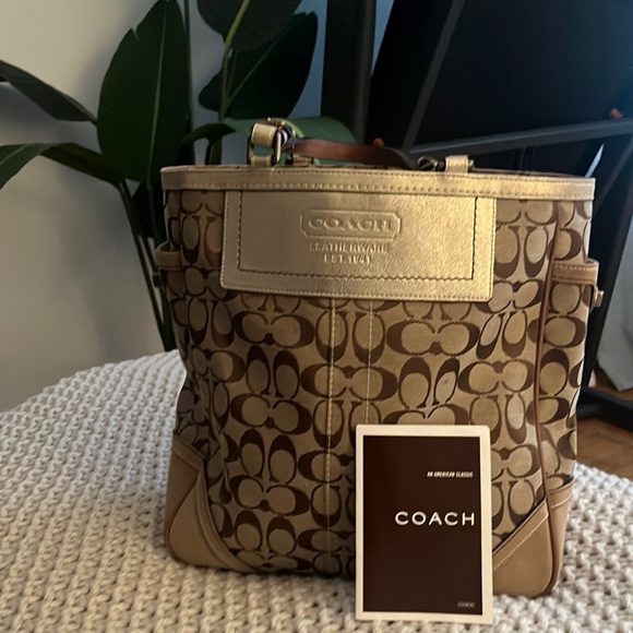 Coach | Bags | Coach Tan Gold Handles Red Interior Excellent Condition ...